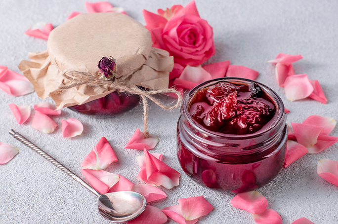 Astonishing Facts About Roses | Plantum